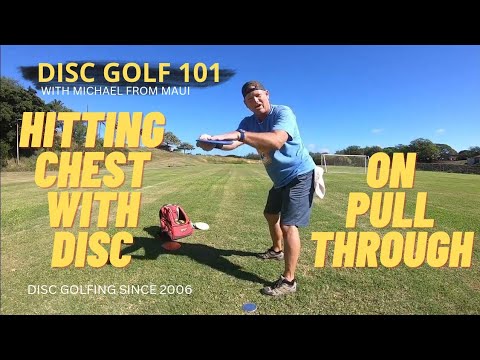 HITTING CHEST WITH DISC ON THE PULL THROUGH // DISC GOLF 101 - YouTube