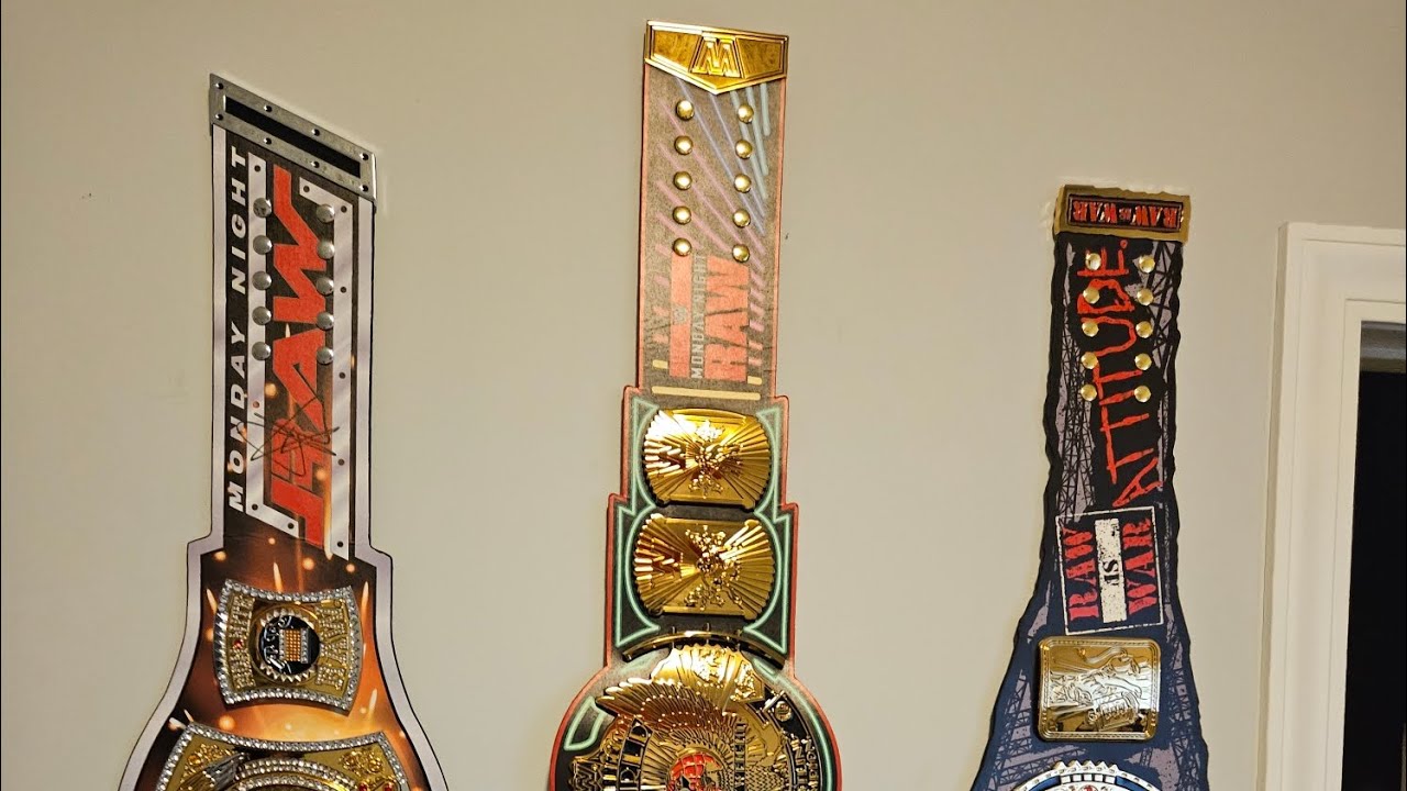 How to hang your WWE Replica belt vertically - YouTube