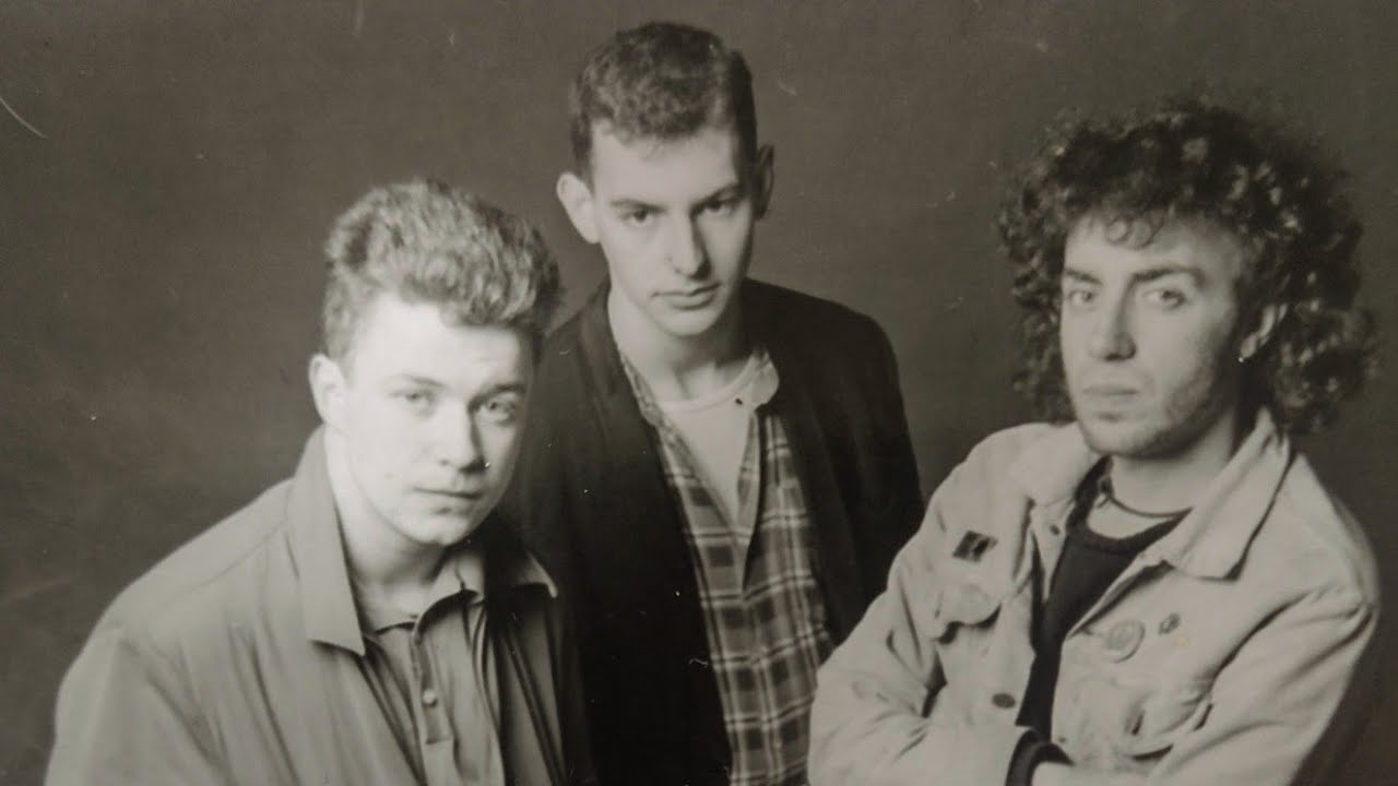 THIS PARADE / B side Sing and Dance - YouTube