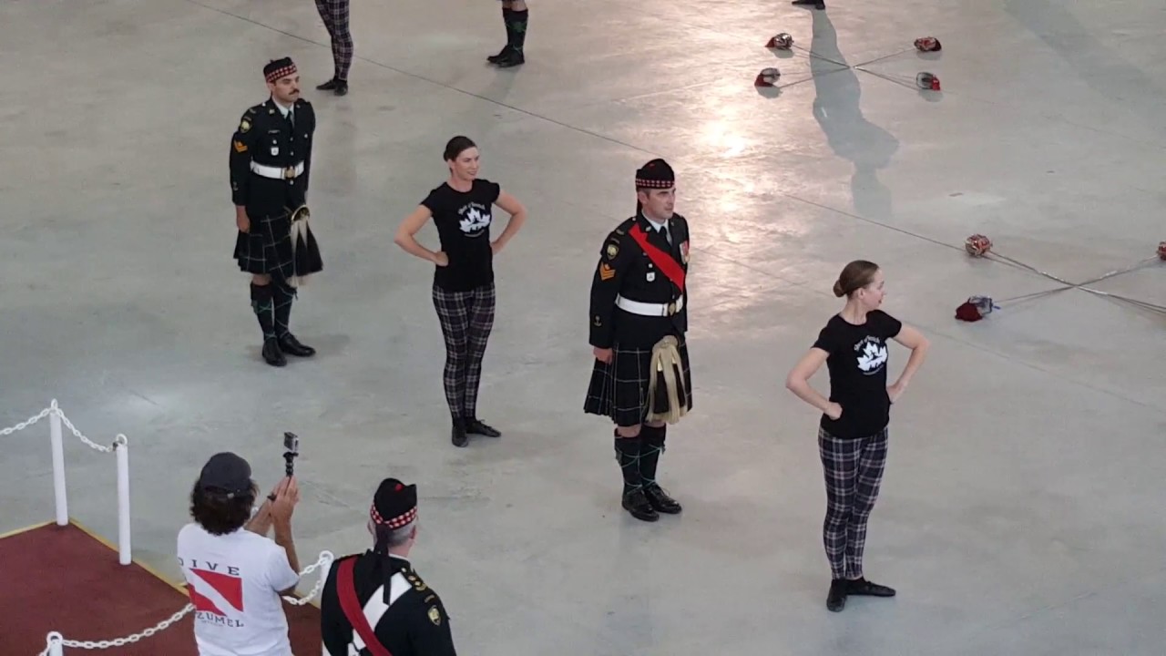 Seaforth Highlanders Highland Homecoming 21 Sept 2016 - YouTube