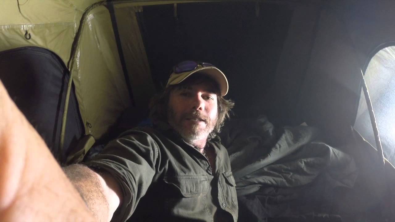 ROOFTOP TENT TOURER 9 Graham, How I pack up my rooftop tent - YouTube