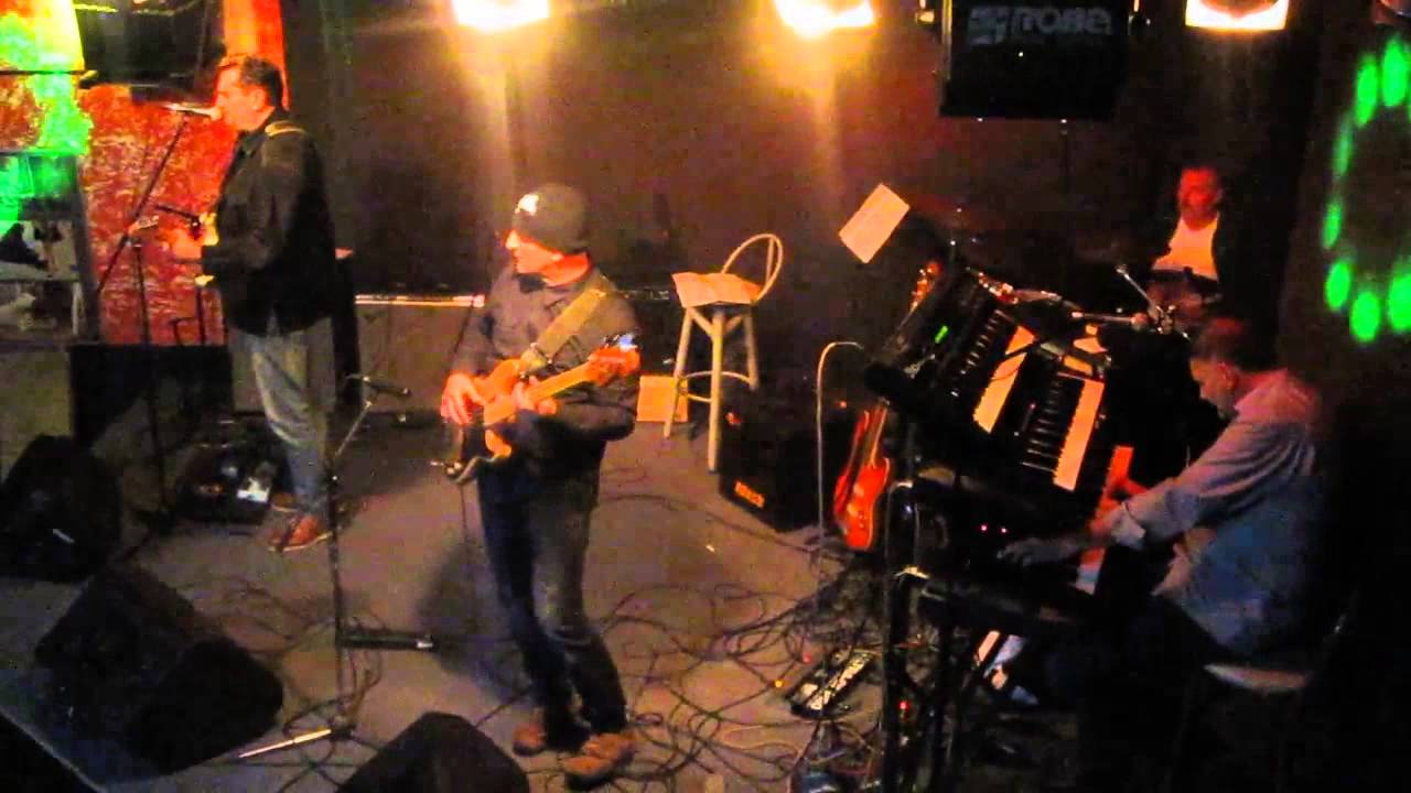 Scuttle Buttin* Blues Band Kvark 28 11 2015 - YouTube