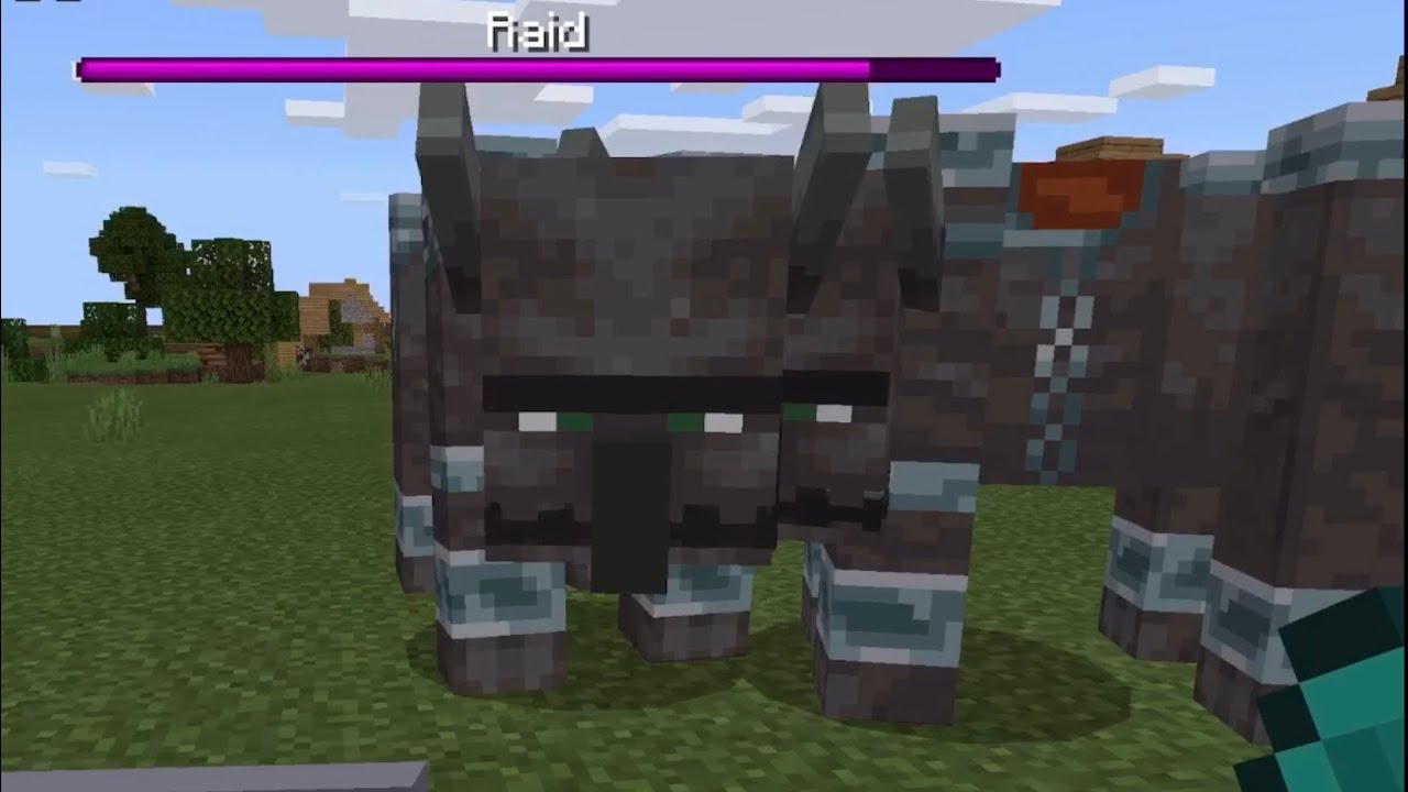 Move and build in Minecraft ep 4 Defeat the raid without sword in ...
