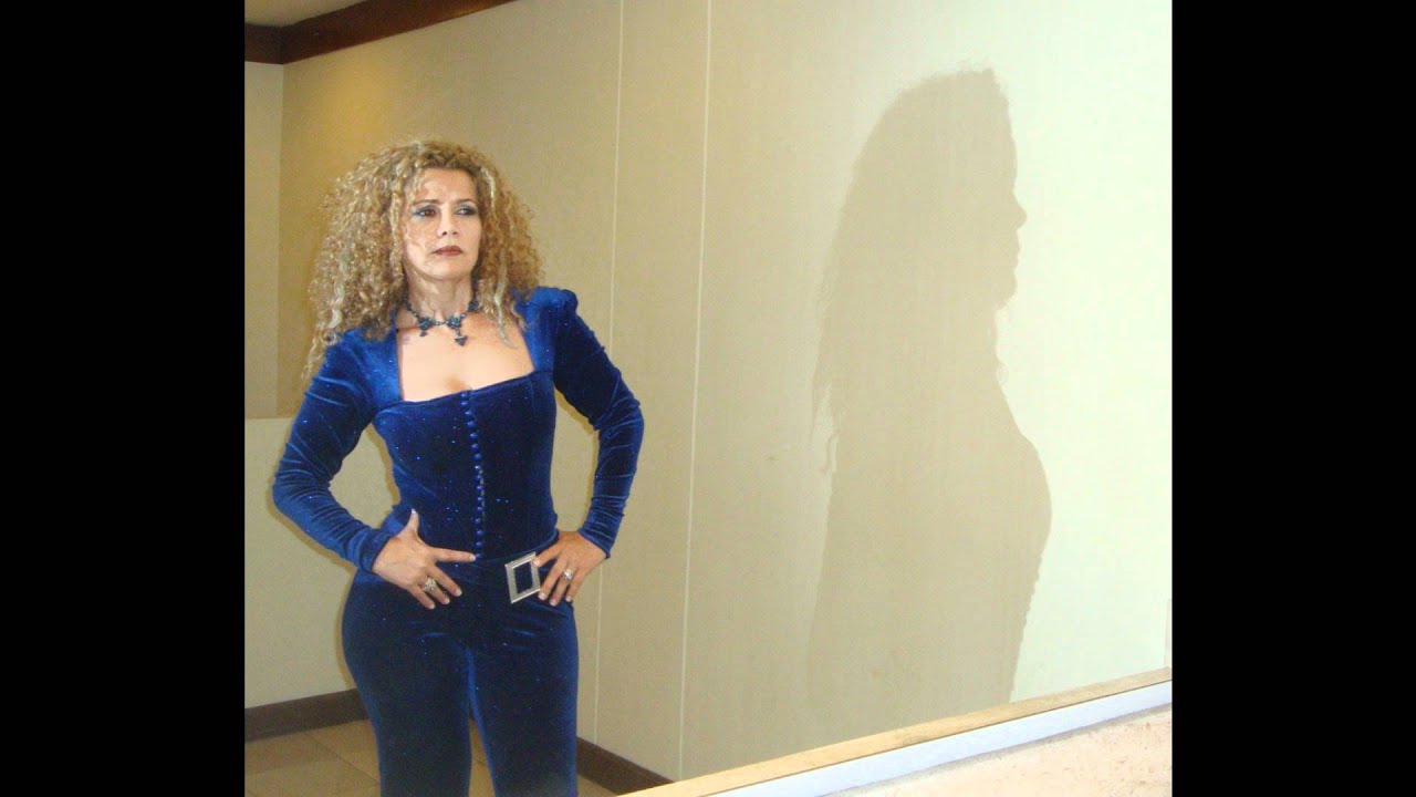 PERLA CANTANTE DE MEDELLIN - Costumbres - YouTube