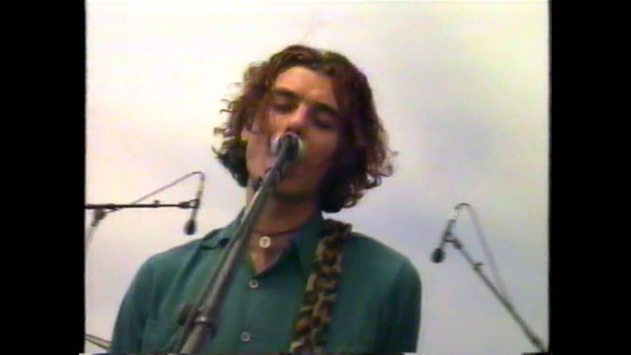 Bush - Little Things 1995 MTV Summer Beach House Live Performance - YouTube