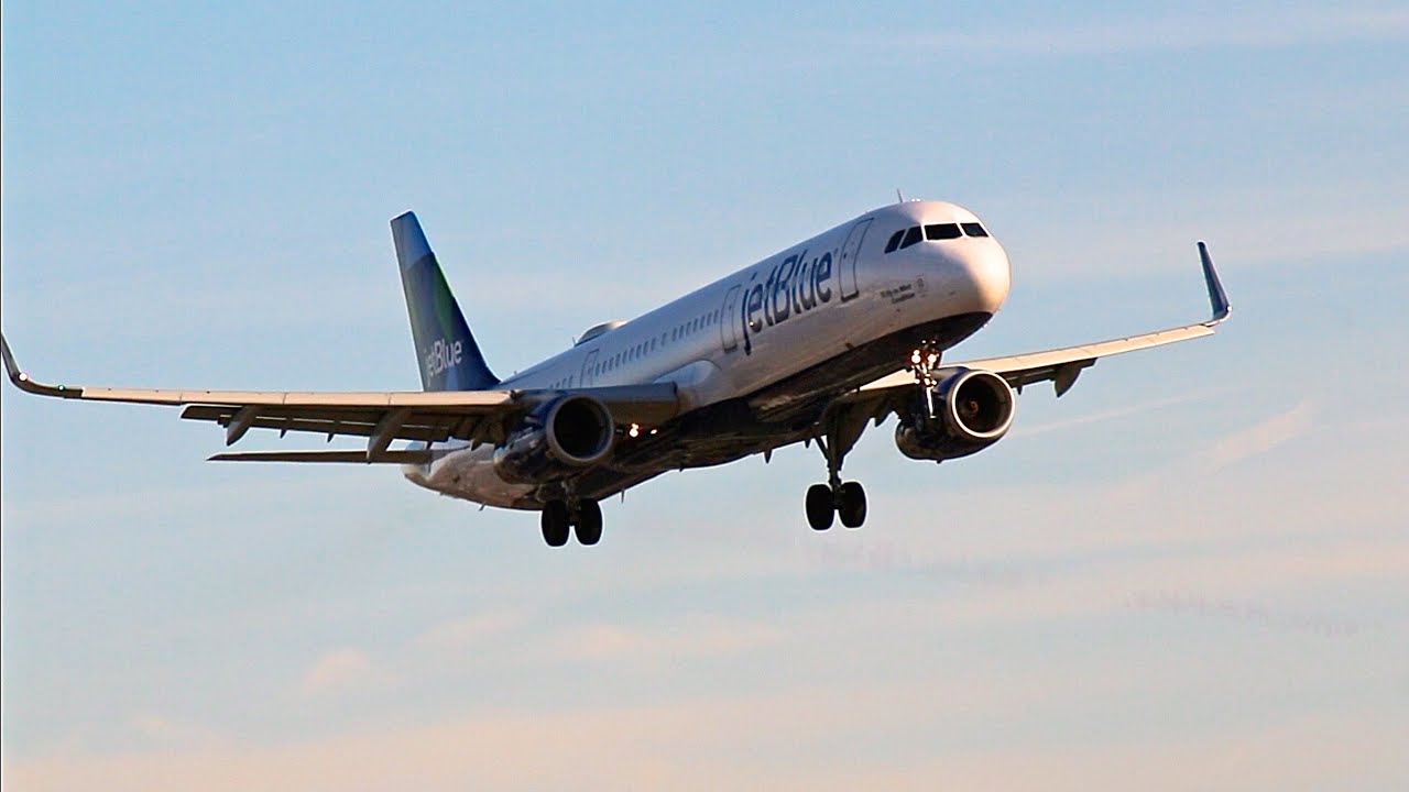 JetBlue A321 Sharklets Sunset Landing at LAX - YouTube
