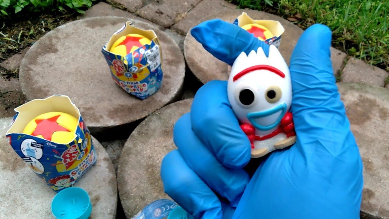 Toy Story Tuesday! Pixar Suprise Party + Mash 'Ems! - YouTube