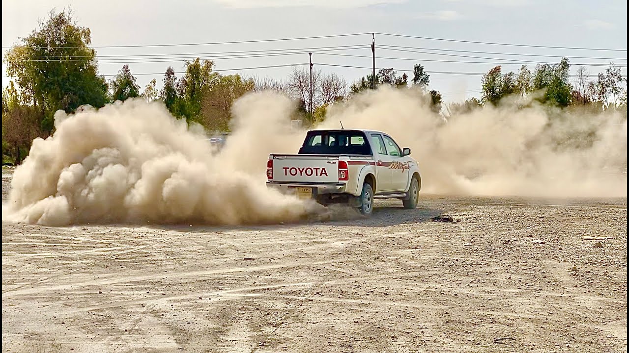 Toyota Hilux Drifting on concrete - YouTube