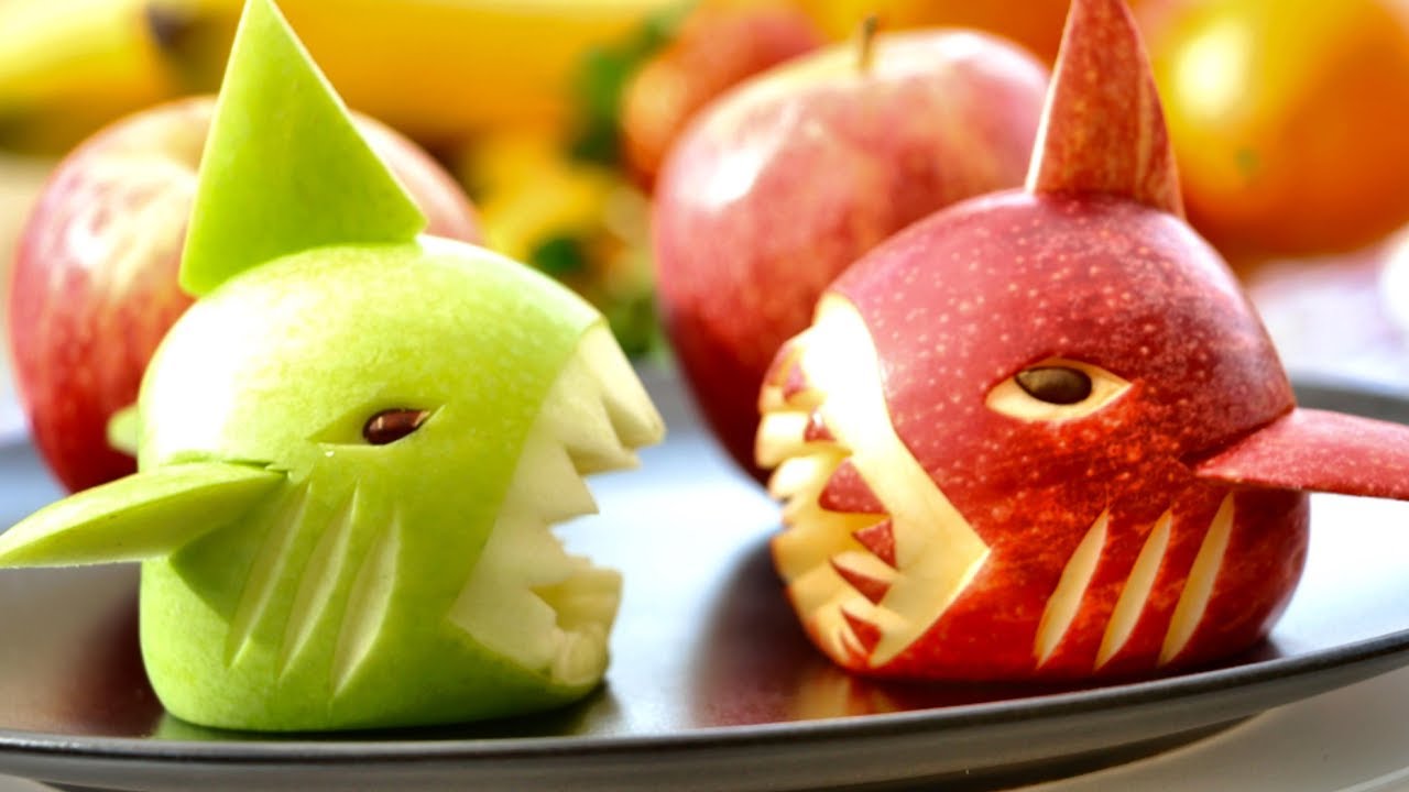 How to Make Apple Shark Garnish - Fruit Carving Video For Beginner ...
