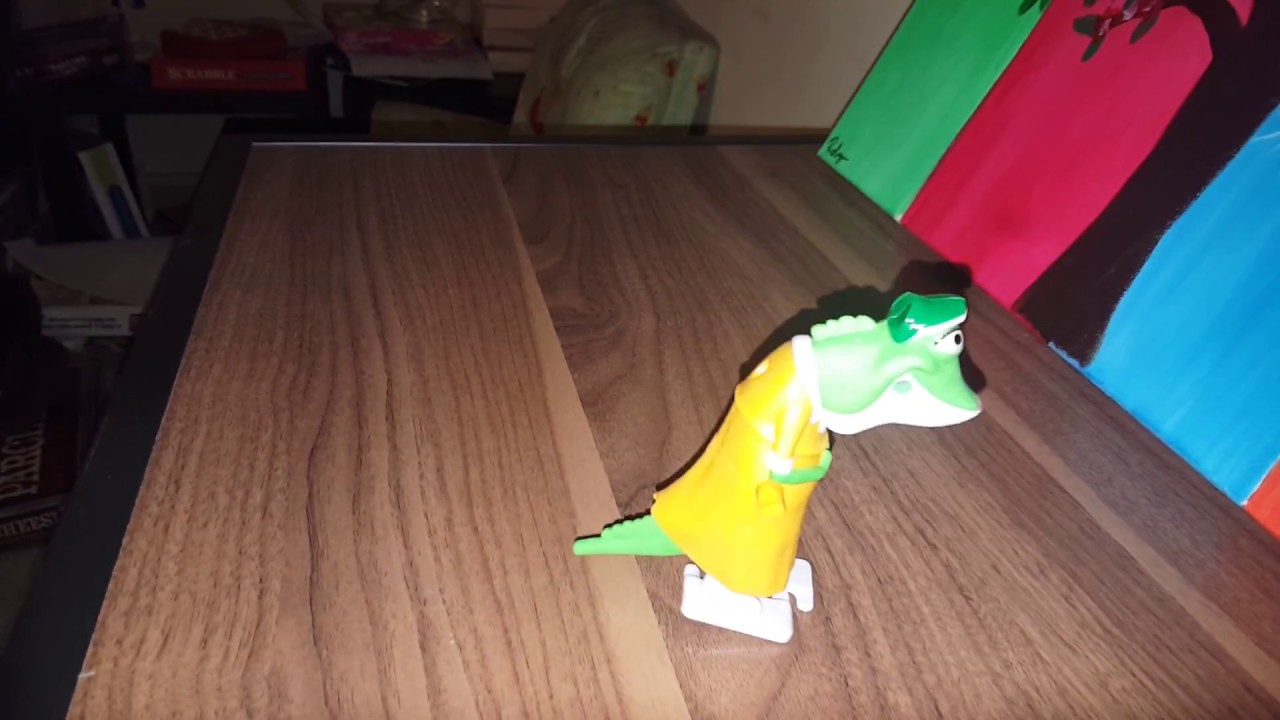 Miss Crawley from sing walking wind up toy - YouTube