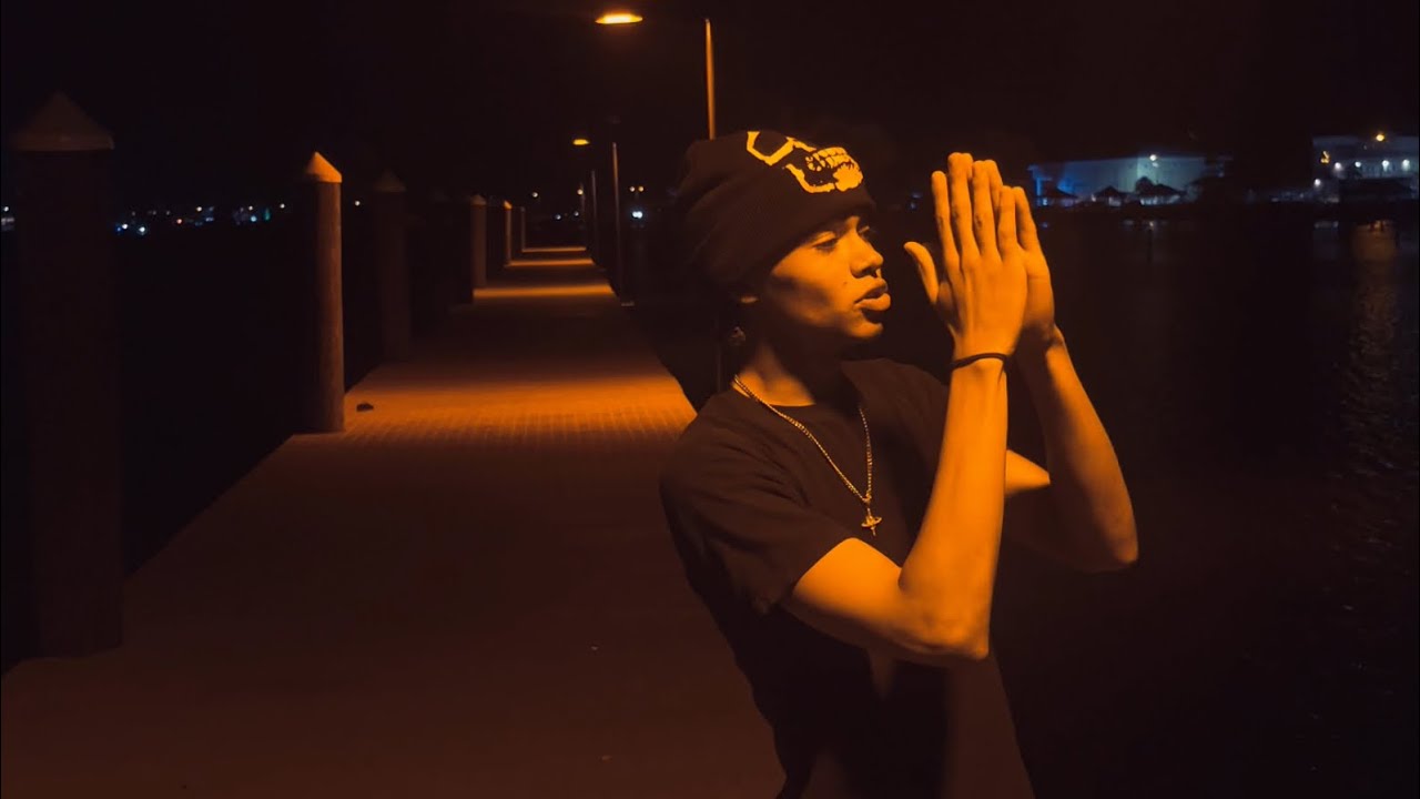 Bout to shine (prod. Millzy) (official music video) - YouTube