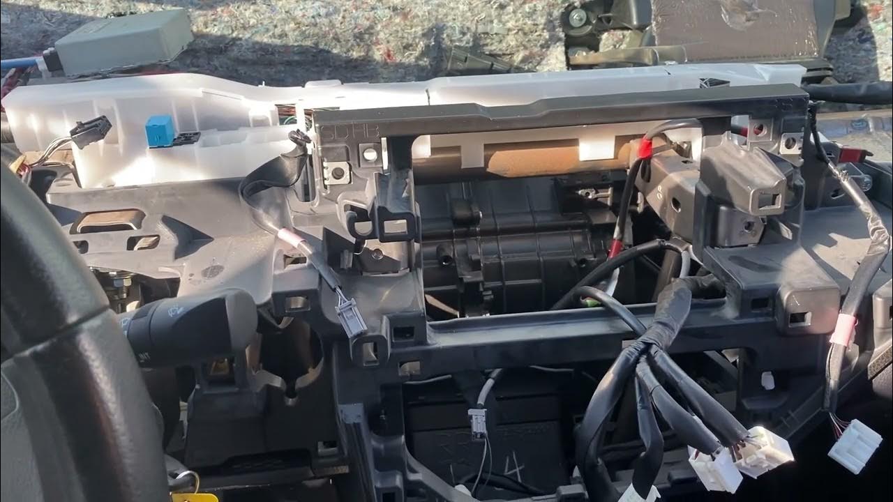 2015 Toyota Corolla B2799 Engine immobilizer system B2796 (Part2) - YouTube