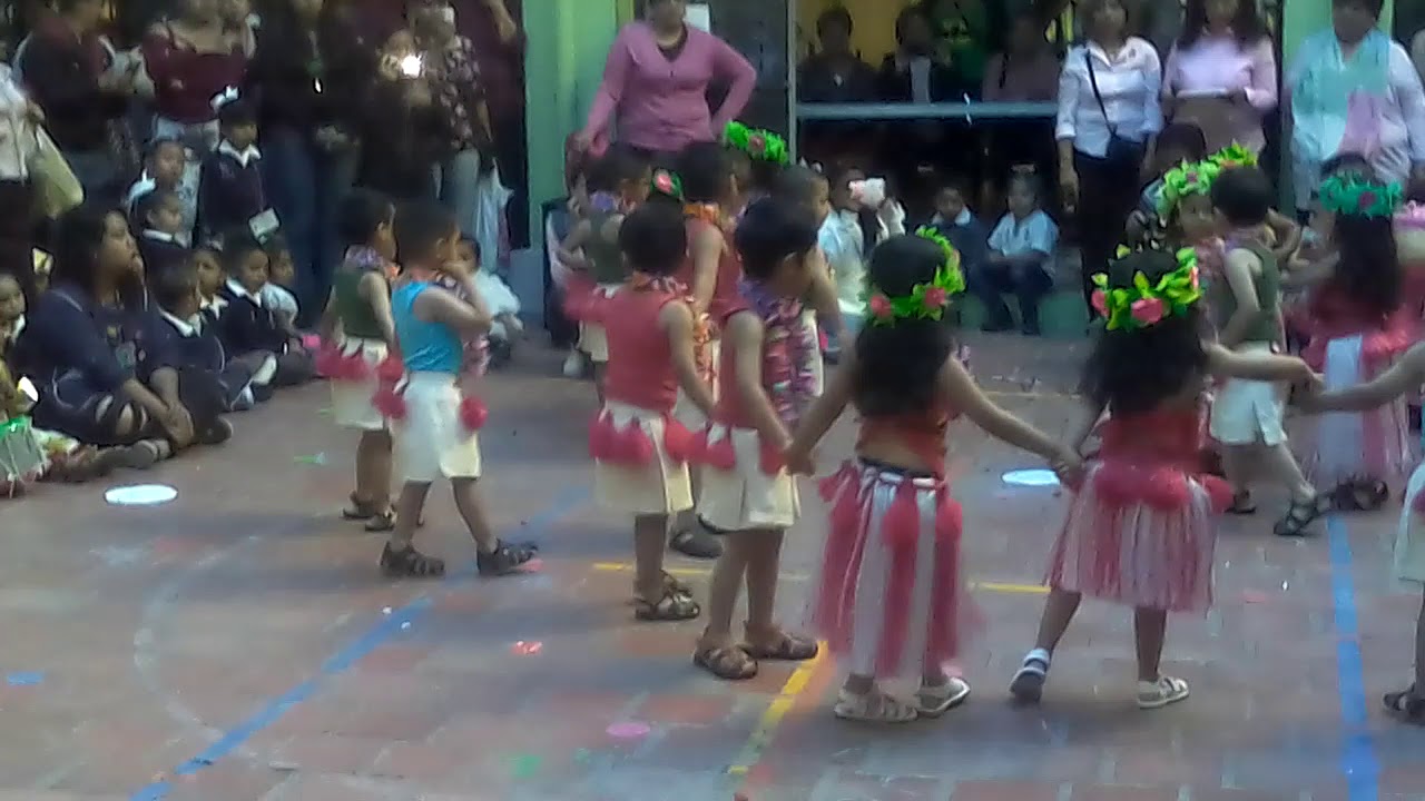 Dany baile de Lilo sthich - YouTube