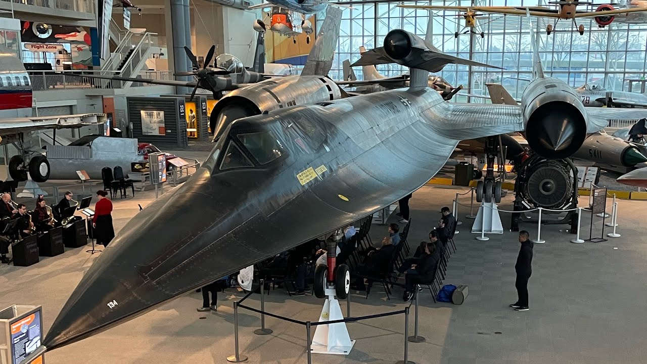 SR-71 Blackbird Worlds Fastest Jet - YouTube