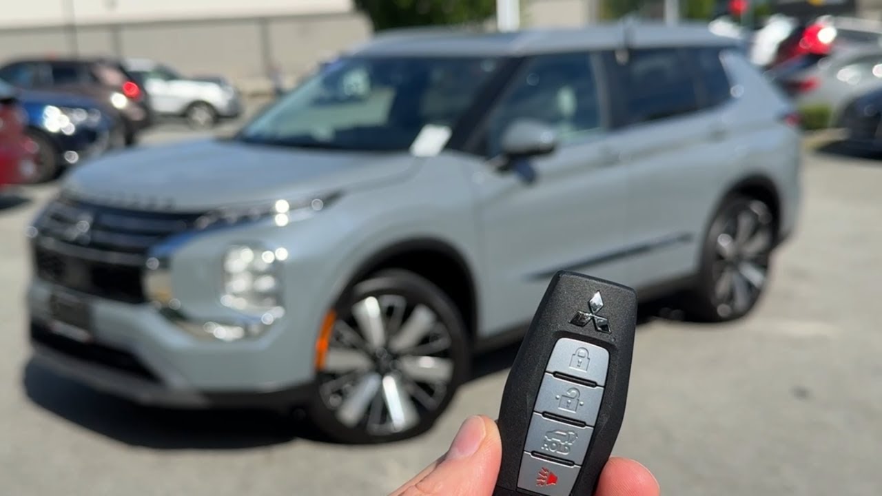 2025 Outlander Mitsubishi SEL - beautiful moonstone gray metallic with ...