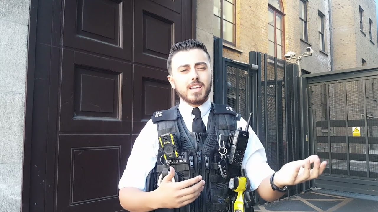 Hammersmith police station - YouTube