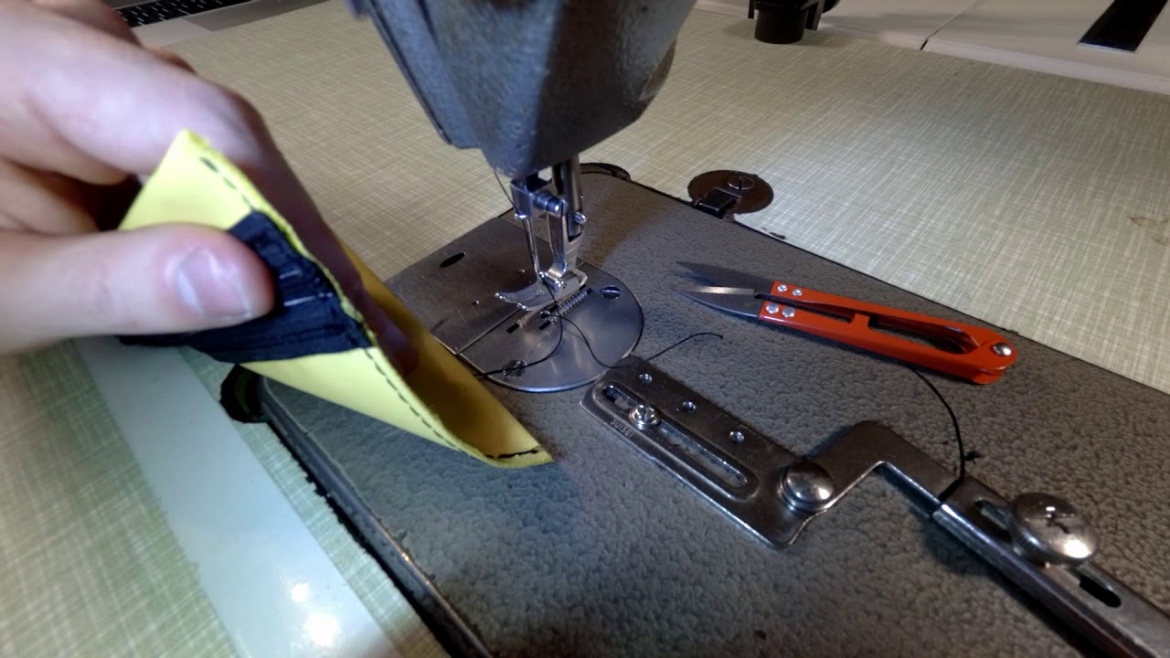 How to Make a Basic Zipped Storage Pouch - YouTube