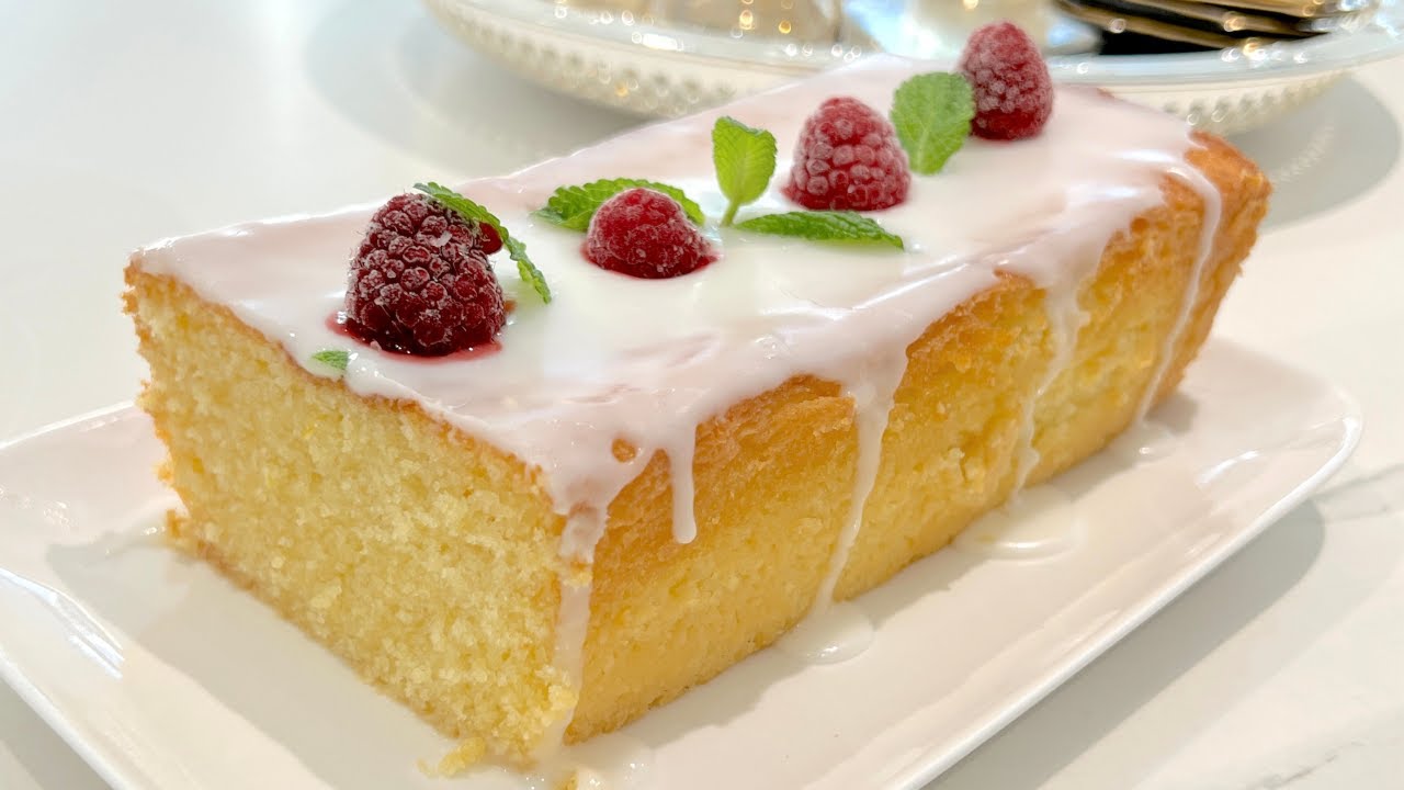 CAKE AU CITRON HYPER MOELLEUX ET FONDANT EN BOUCHE 🍋 - YouTube