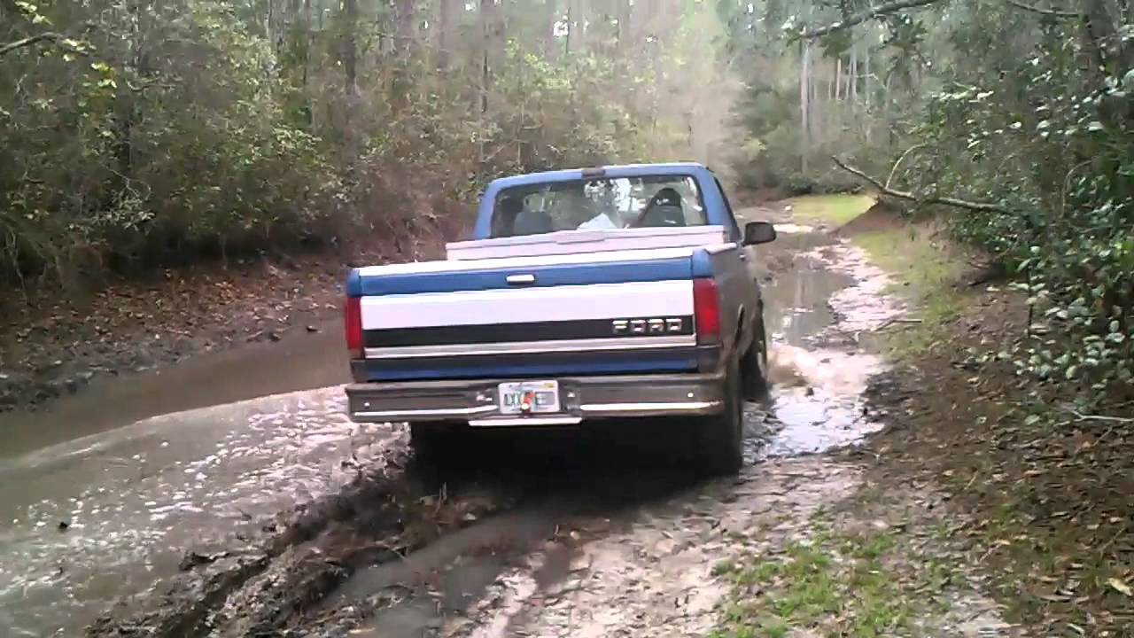 Mudding the f150 - YouTube