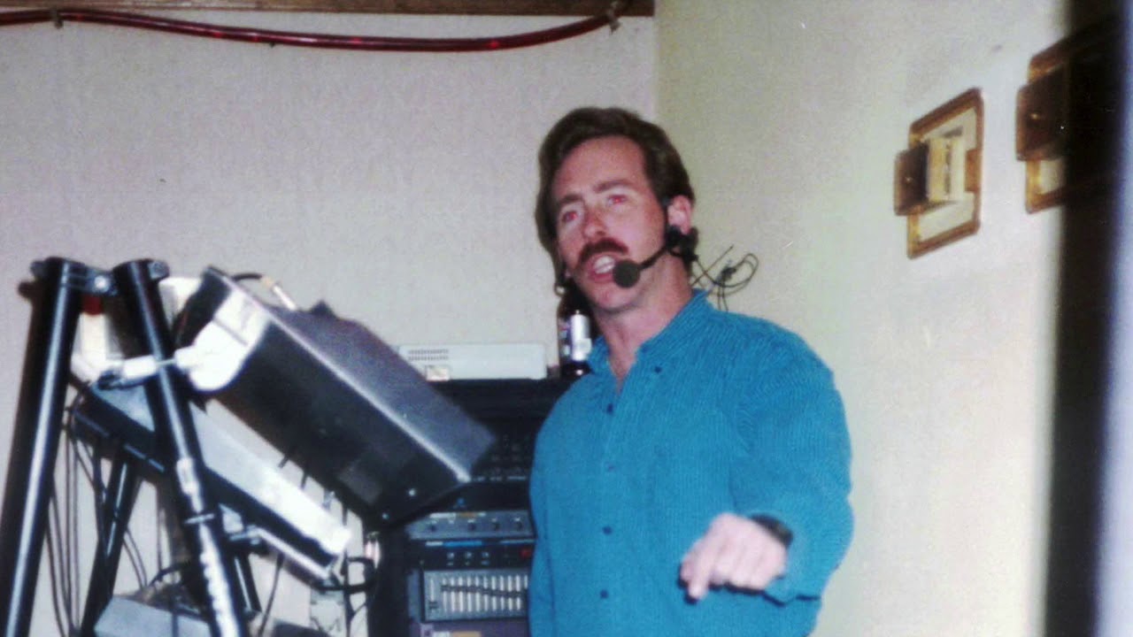 ️ Slipping into Darkness RIP Jerry Connors - YouTube