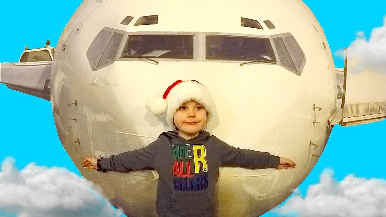 Timko plays as a pilot inside Airplane at Children's Museum - YouTube