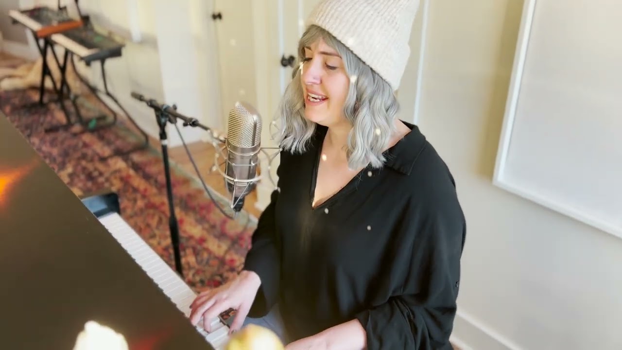 Audrey Assad - Sound of Silence live, acoustic (Simon and Garfunkel ...