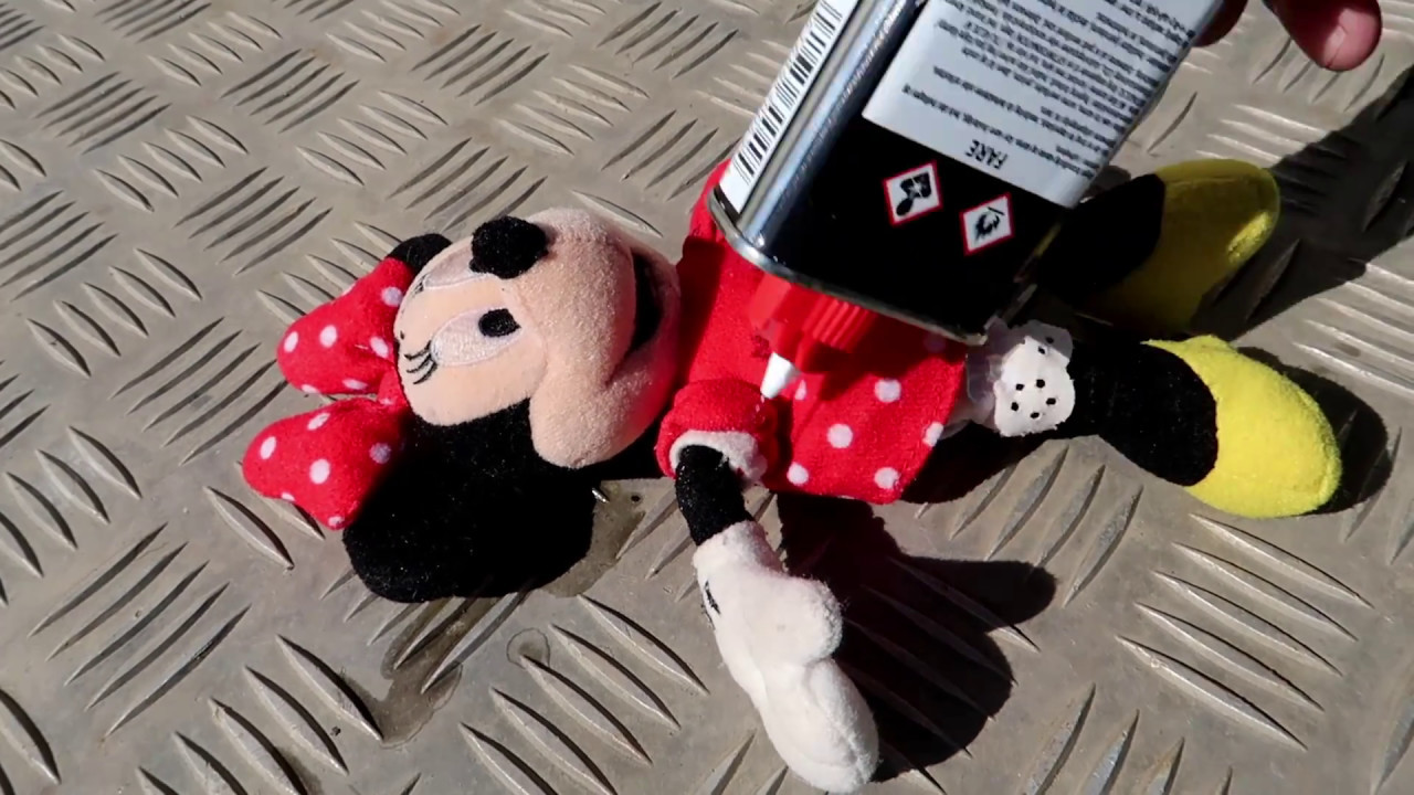 MINNIE MOUSE VS FIRE - YouTube