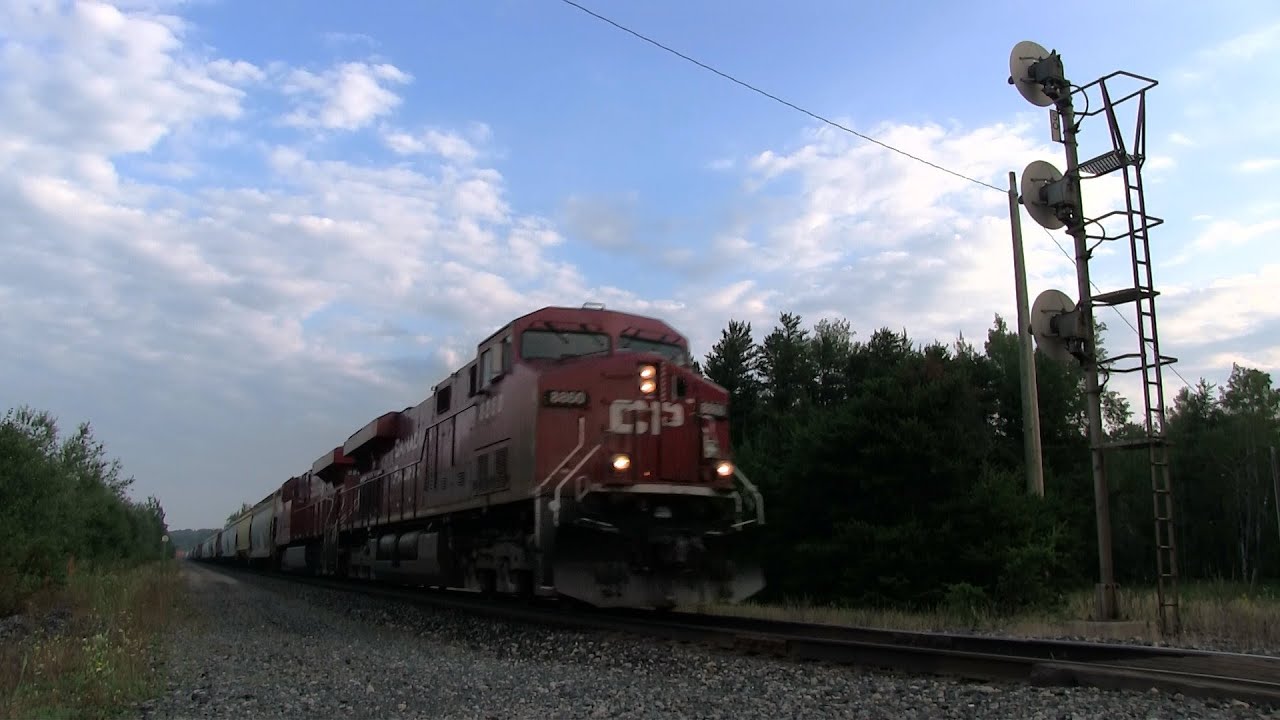 FLYING! CP 8860 at Ignace (20AUG2013) - YouTube