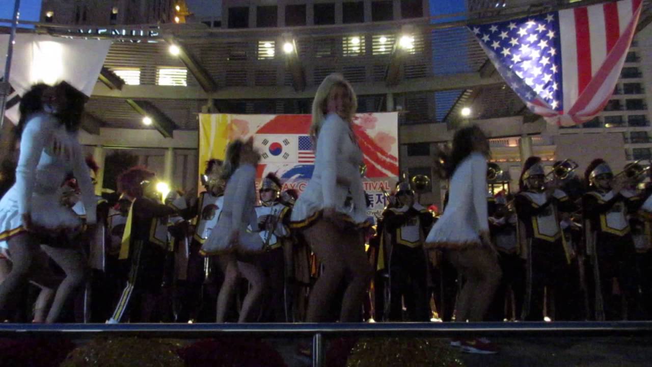 USC Band "Tusk" Union Square San Francisco California 2016 - YouTube
