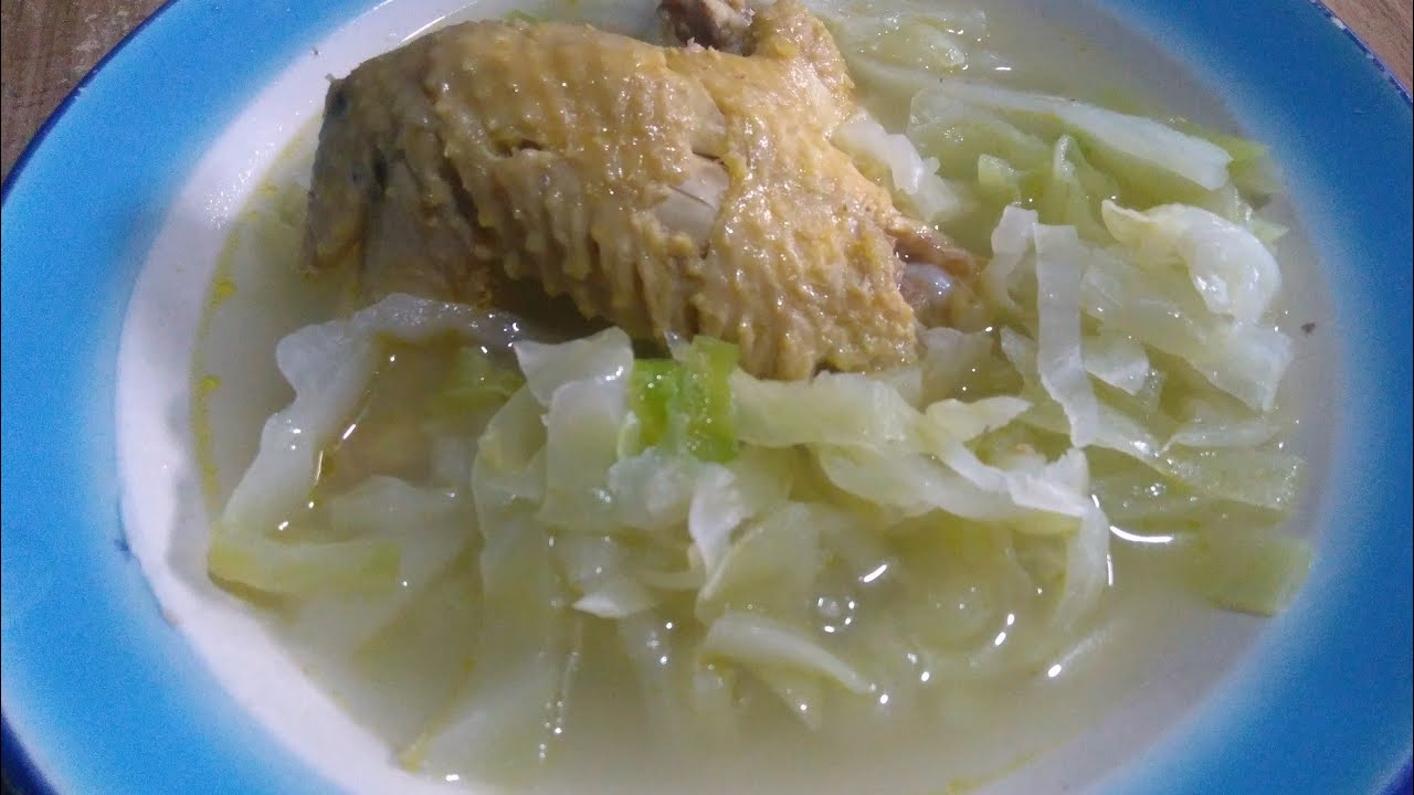 CALDO DE POLLO CON COL 🍜🍗 | RECETAS FACILES Y ECONOMICAS - YouTube