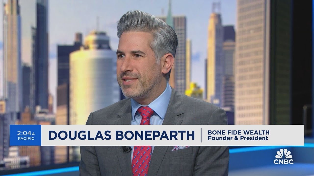 Higher for longer may actually be a good thing, says Douglas Boneparth - YouTube
