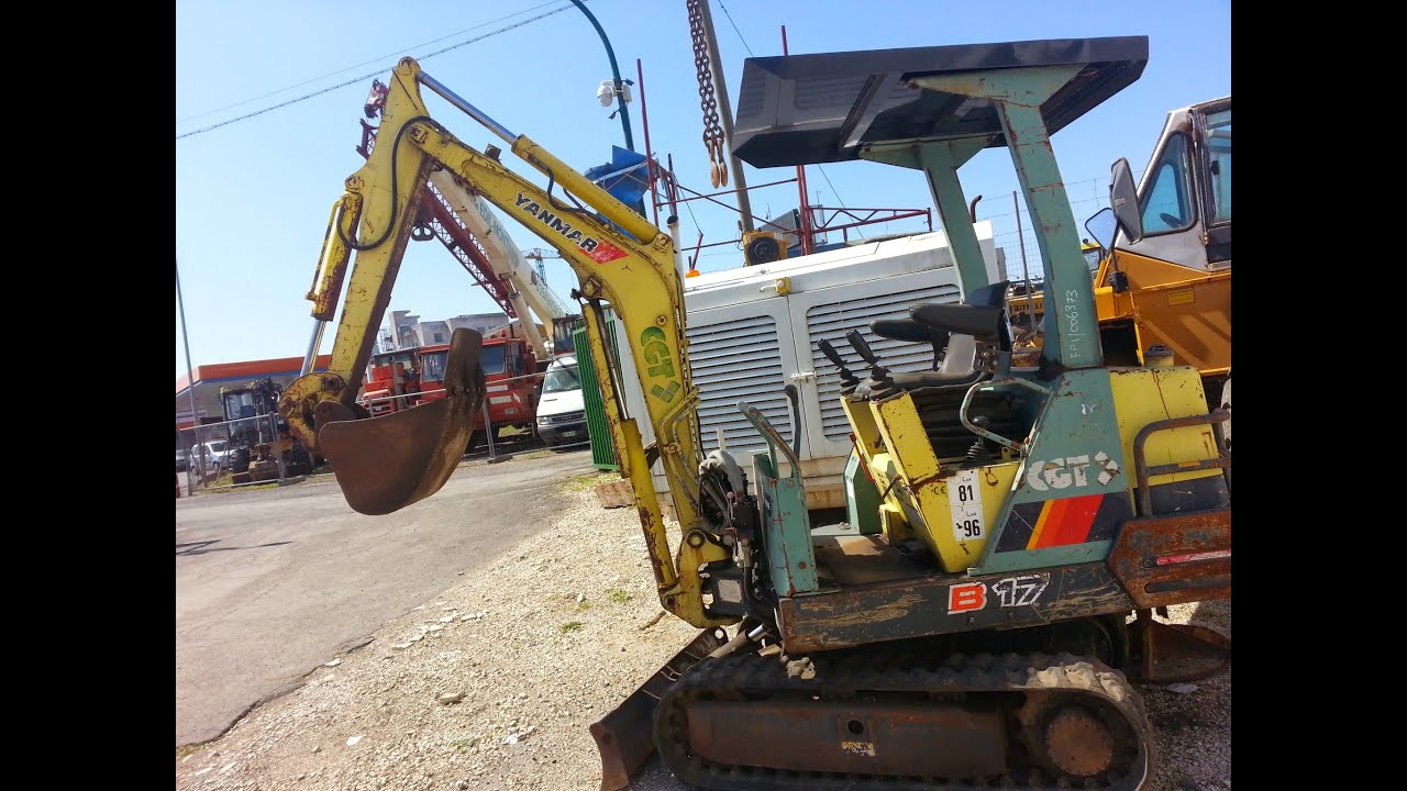 Miniescavatore YANMAR B 17 - YouTube