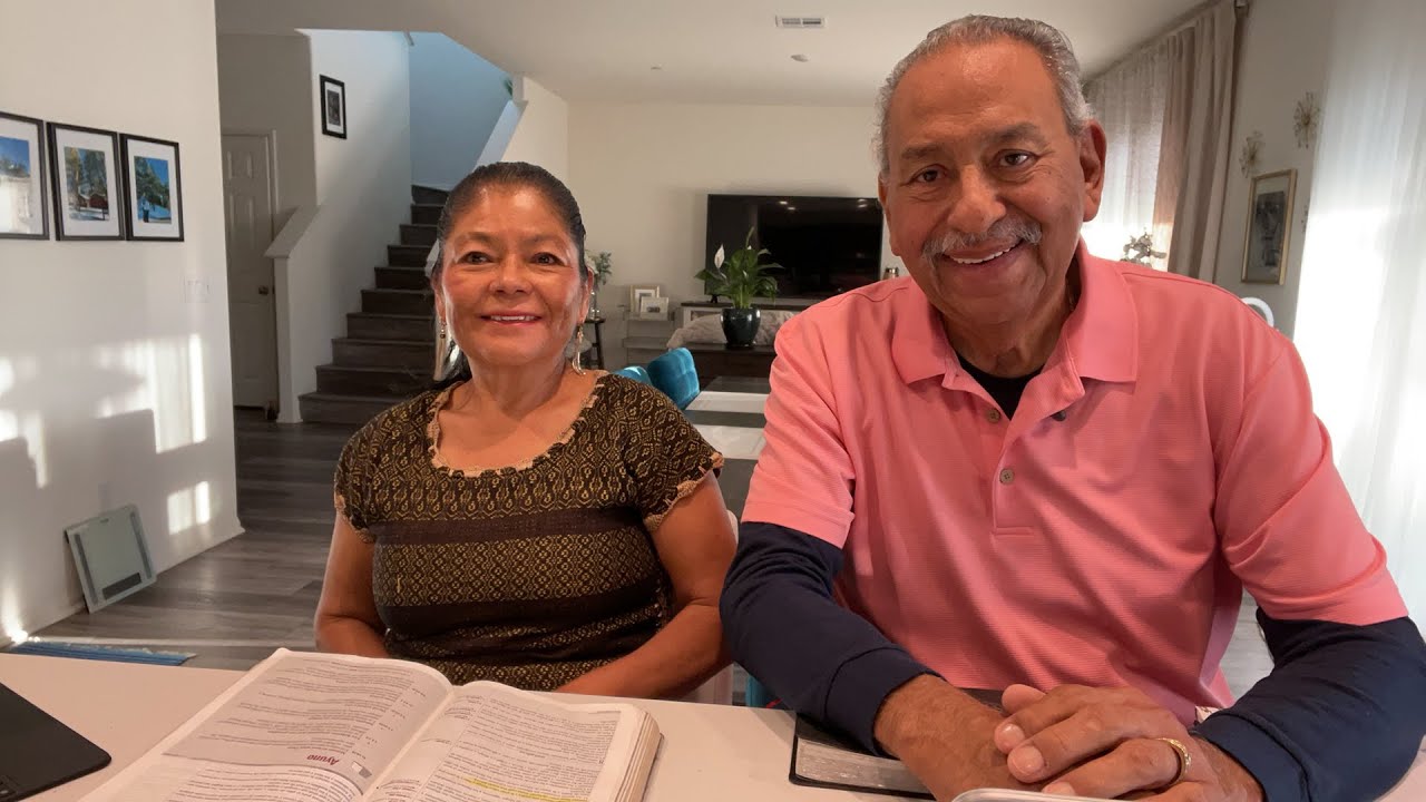 EL PUEBLO PIDE UN REY SAM :8 - YouTube