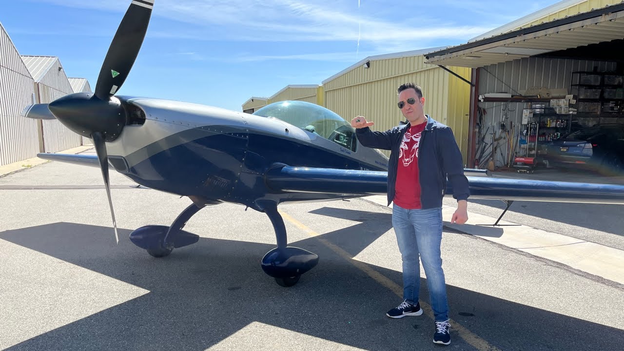 Aerobatic Flying With Chuck Coleman - YouTube