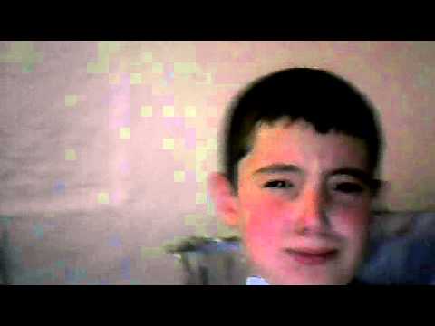 Sinirlenince deliren oğlan