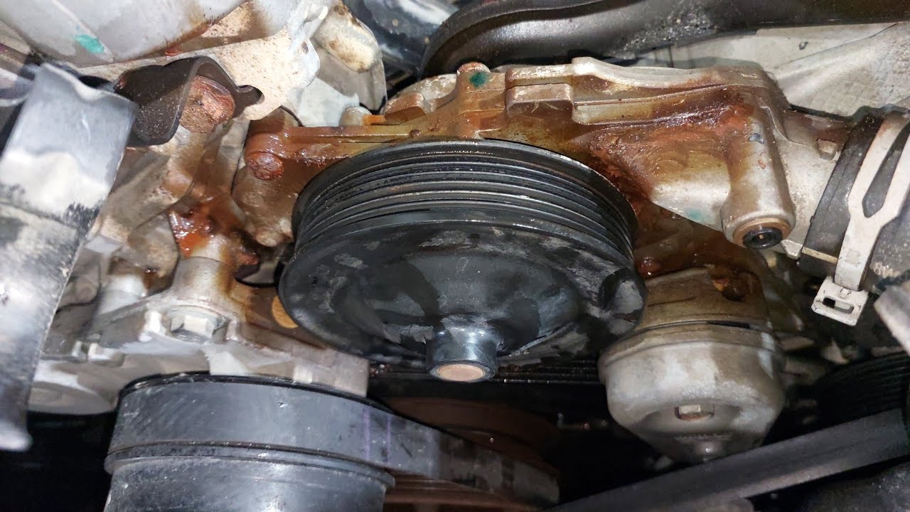 Range Rover water pump leaking parobalm..... - YouTube