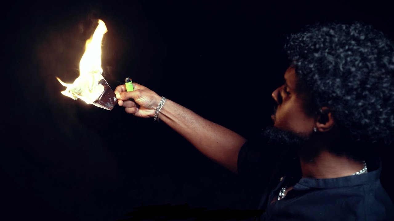 Double Gi - CRAWL (Clip officiel) - YouTube