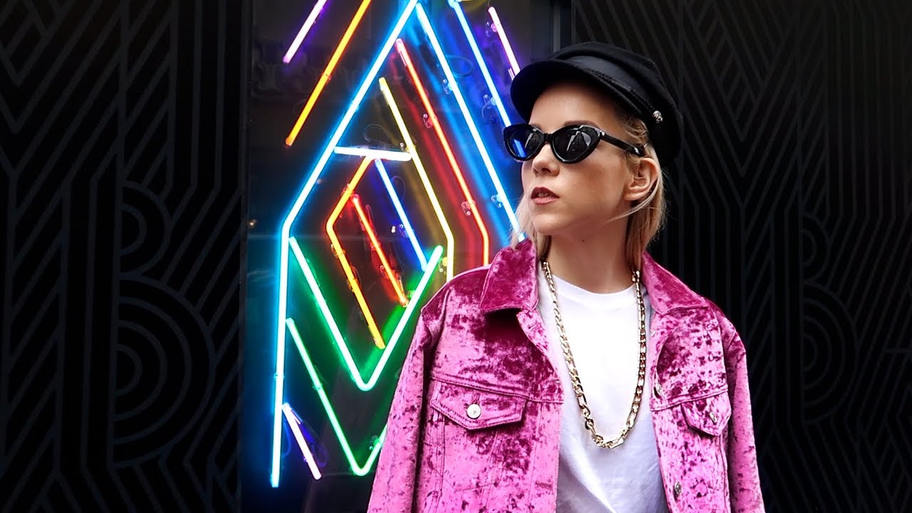 OOTD - Neon Lights, Gucci & Velvet | PFW 2017 - YouTube