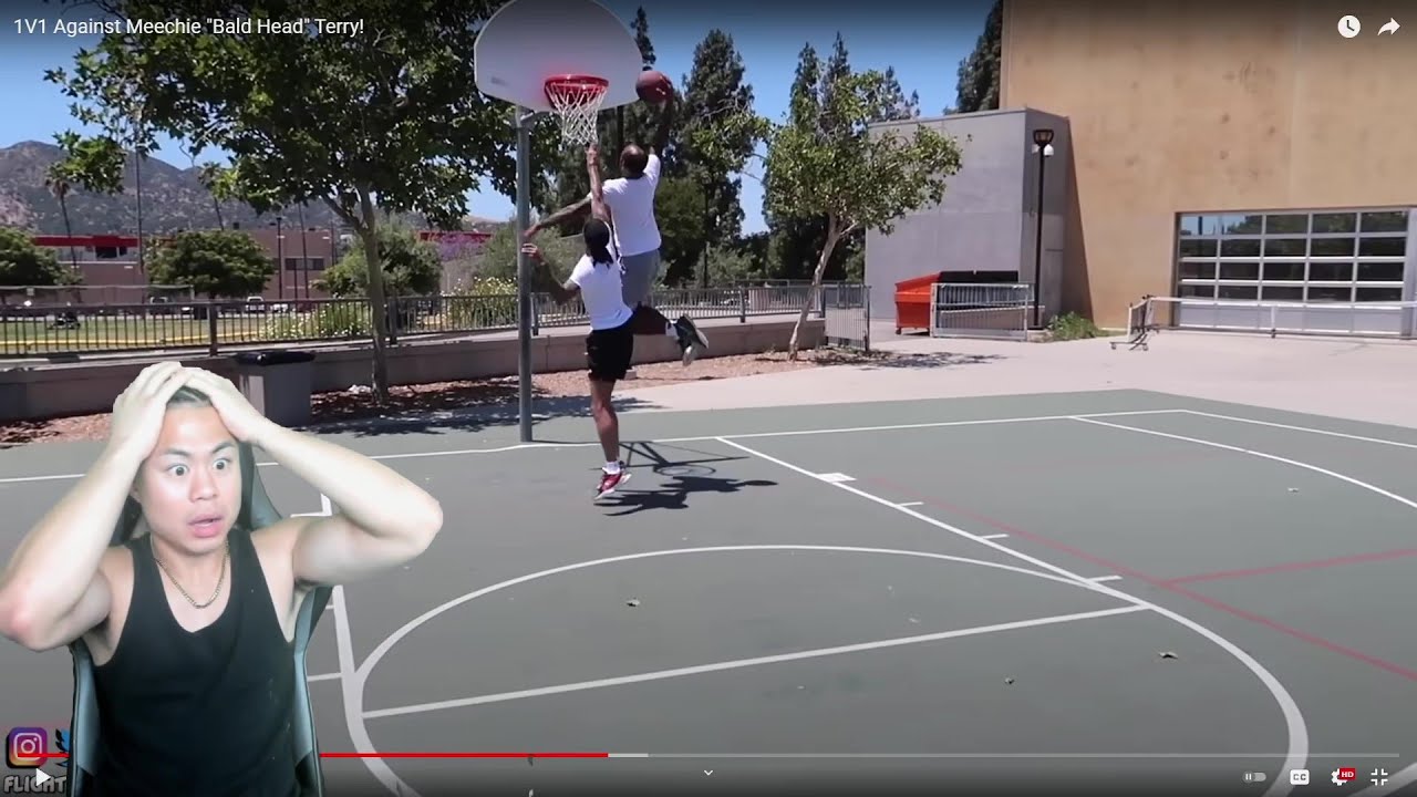 FLIGHT GOT DUNKED ON LOL! 1v1 Basketball Flight vs Meechie Bald Head ...