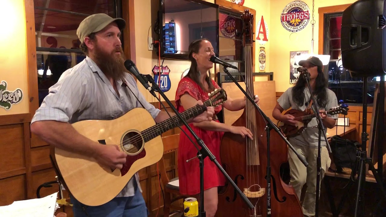 Freeborn Man jamming - YouTube