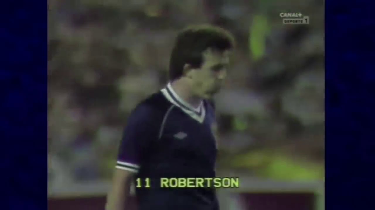 BRAZIL- Scotland (World Cup 1982) - YouTube