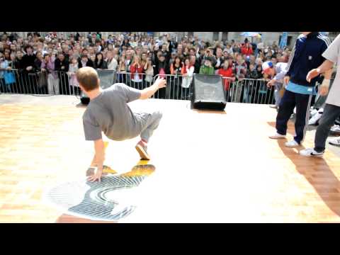 Maya battle Moscow 2011 1st round Nol vnimania vs Hell and Slava