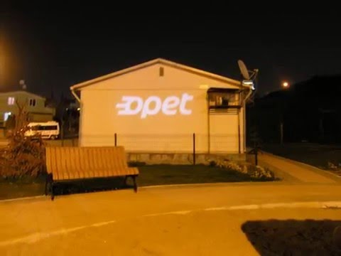 Logo Yansıt Dış Ortam Sabit Duvara Reklam Yansıtma Uygulamaları