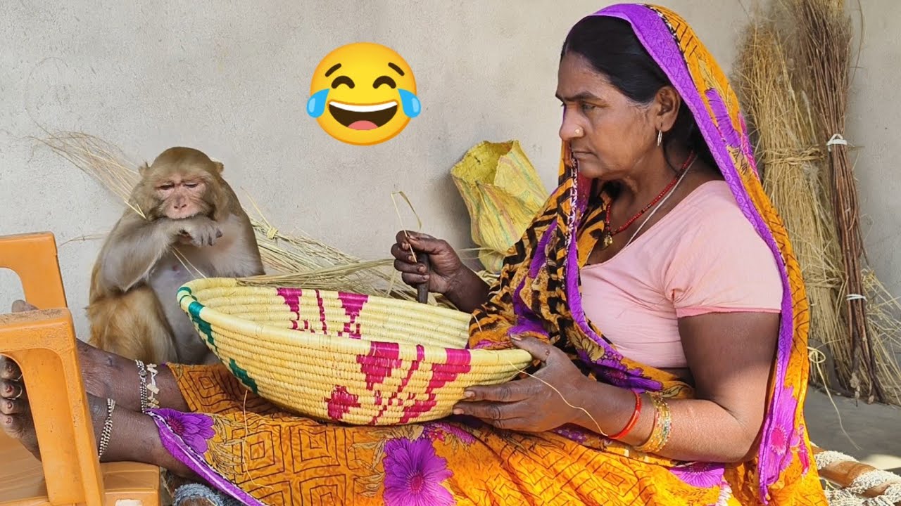 रानी का गुस्सा 😂😂।। How does Rani's mother make Daliya।। - YouTube