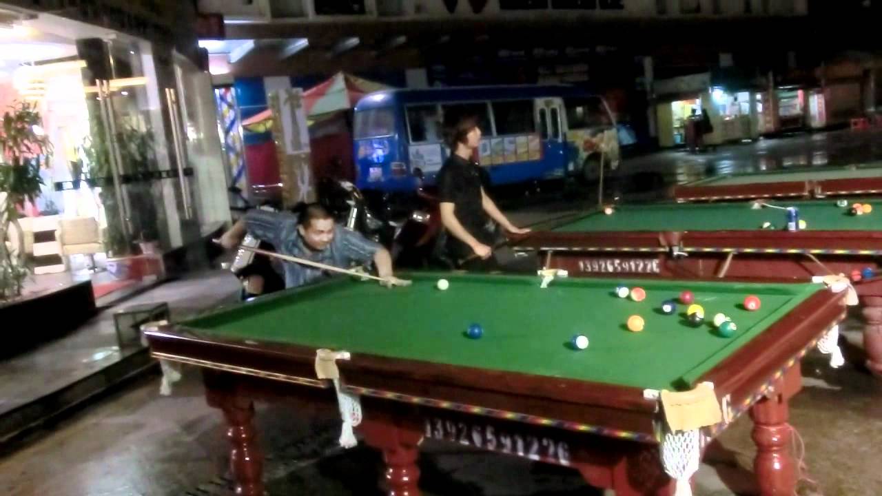 The world's greatest pool player is Chinese - YouTube