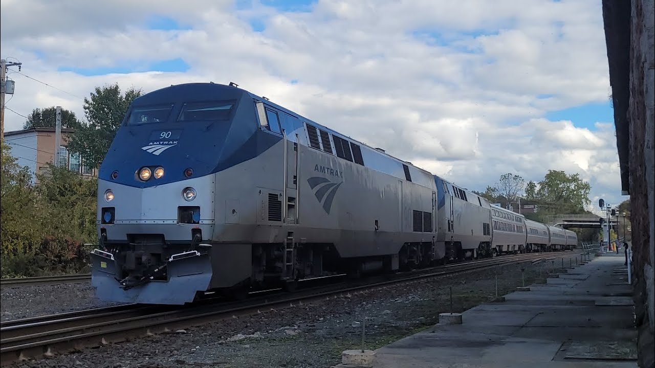 P449 coming out of the siding because of M436 in Palmer, MA with AMTK ...