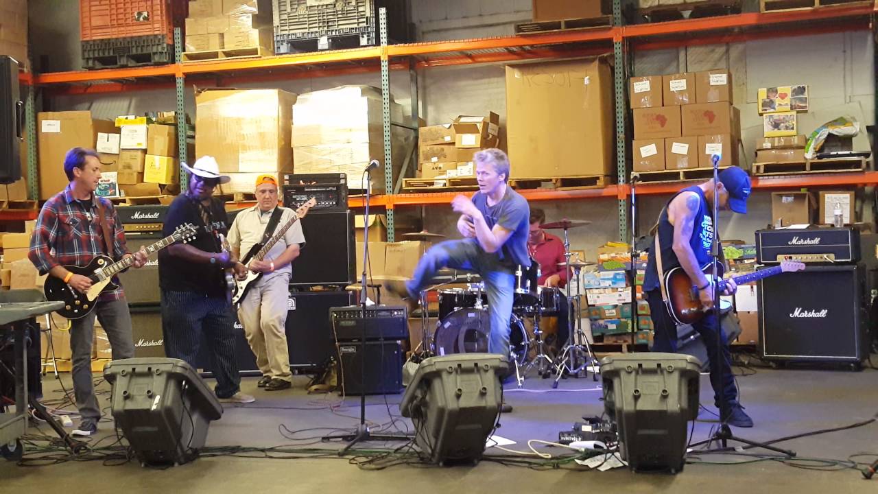BFA Warehouse band - Tippy Toes - YouTube