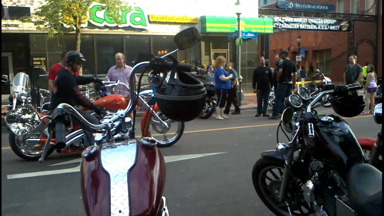 17th Harley Canadian National HOG rally - YouTube