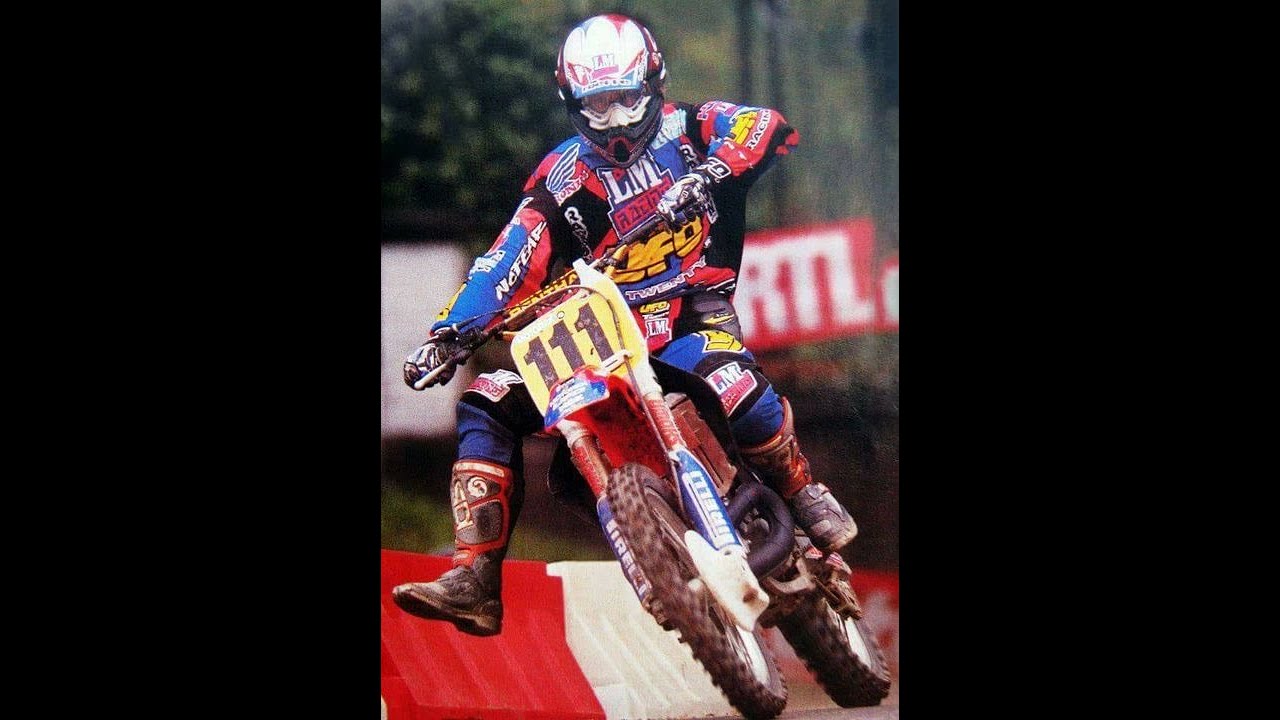 MX GOAT races a CR500AF against factory 4 strokes - YouTube