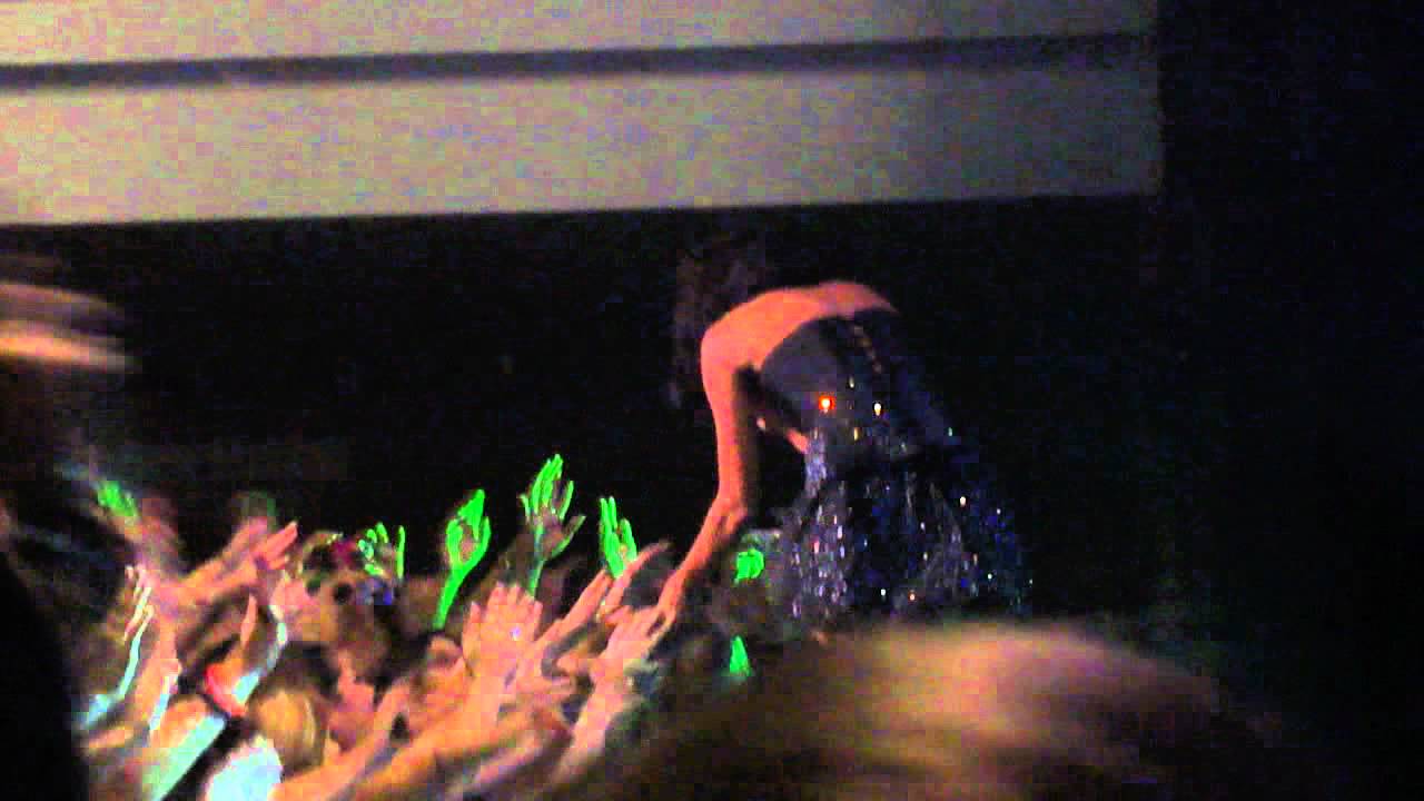 Jenifer - Je danse (06/10 - Lyon) - YouTube